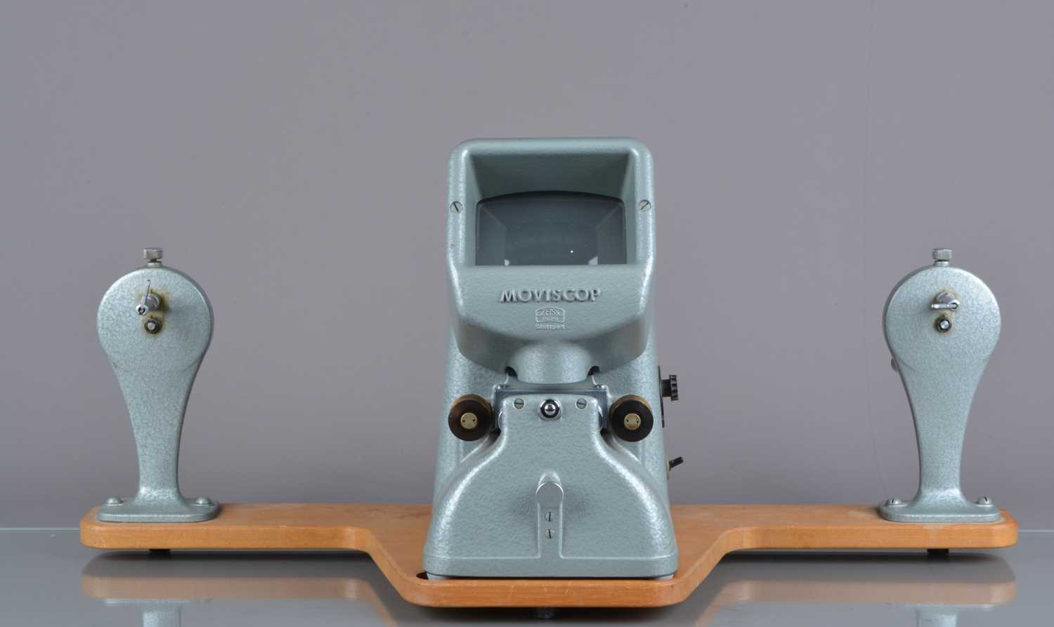 Lot 312 - A Zeiss Ikon Moviscop 16mm Viewer Editor,