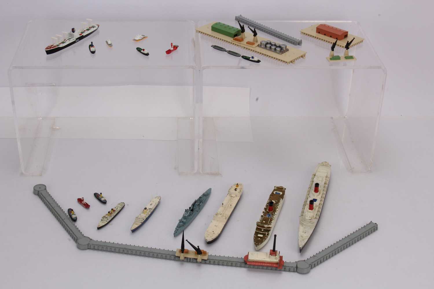 Lot 266 - Tri-ang Minic Ships and Accessories