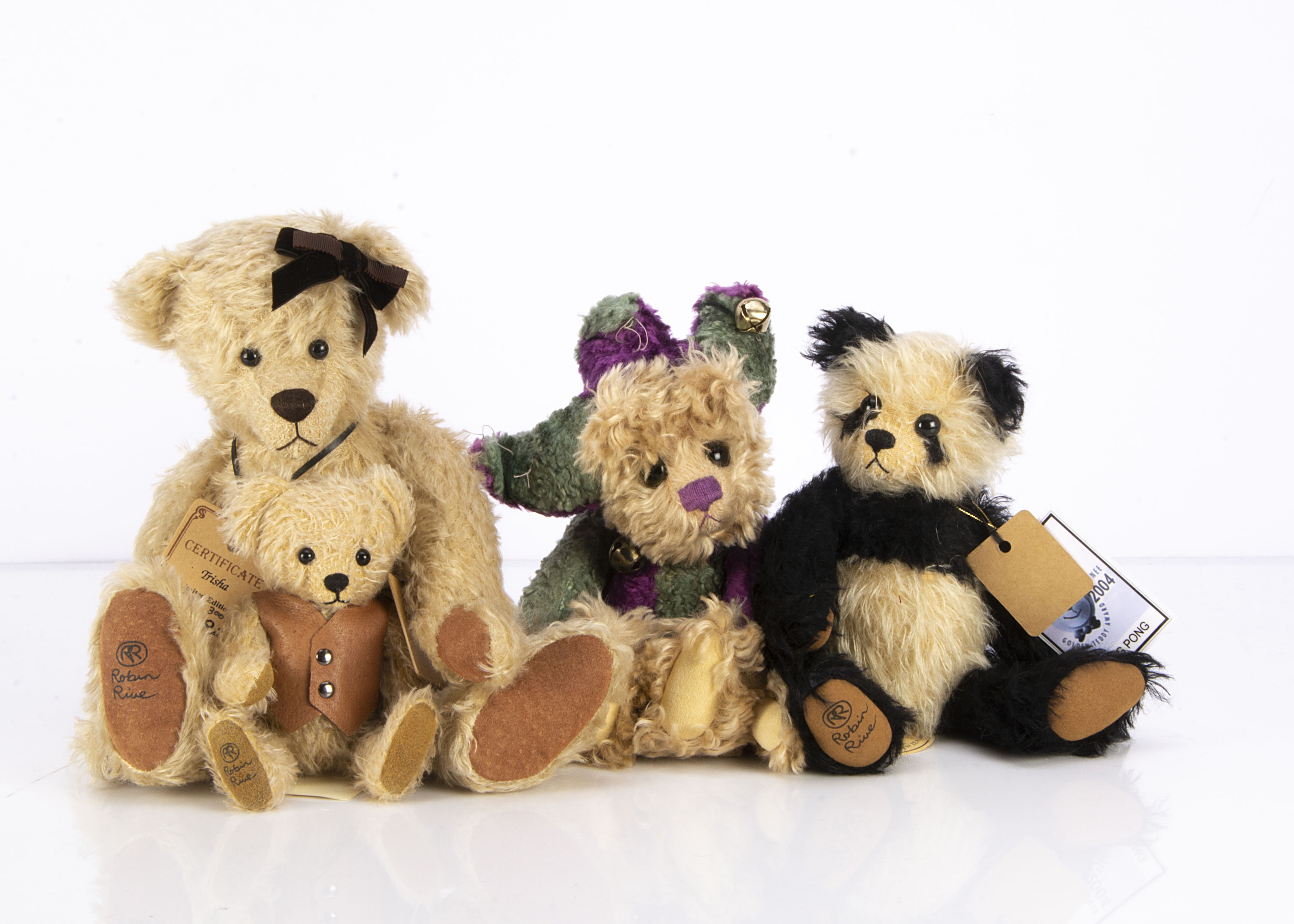 Lot 35 - Three limited edition Robin Rive teddy bears,