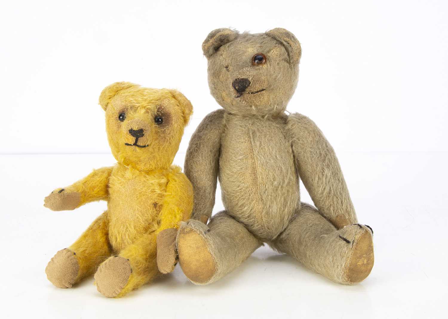 Lot 242 - A 1920's Chad Valley teddy bear,