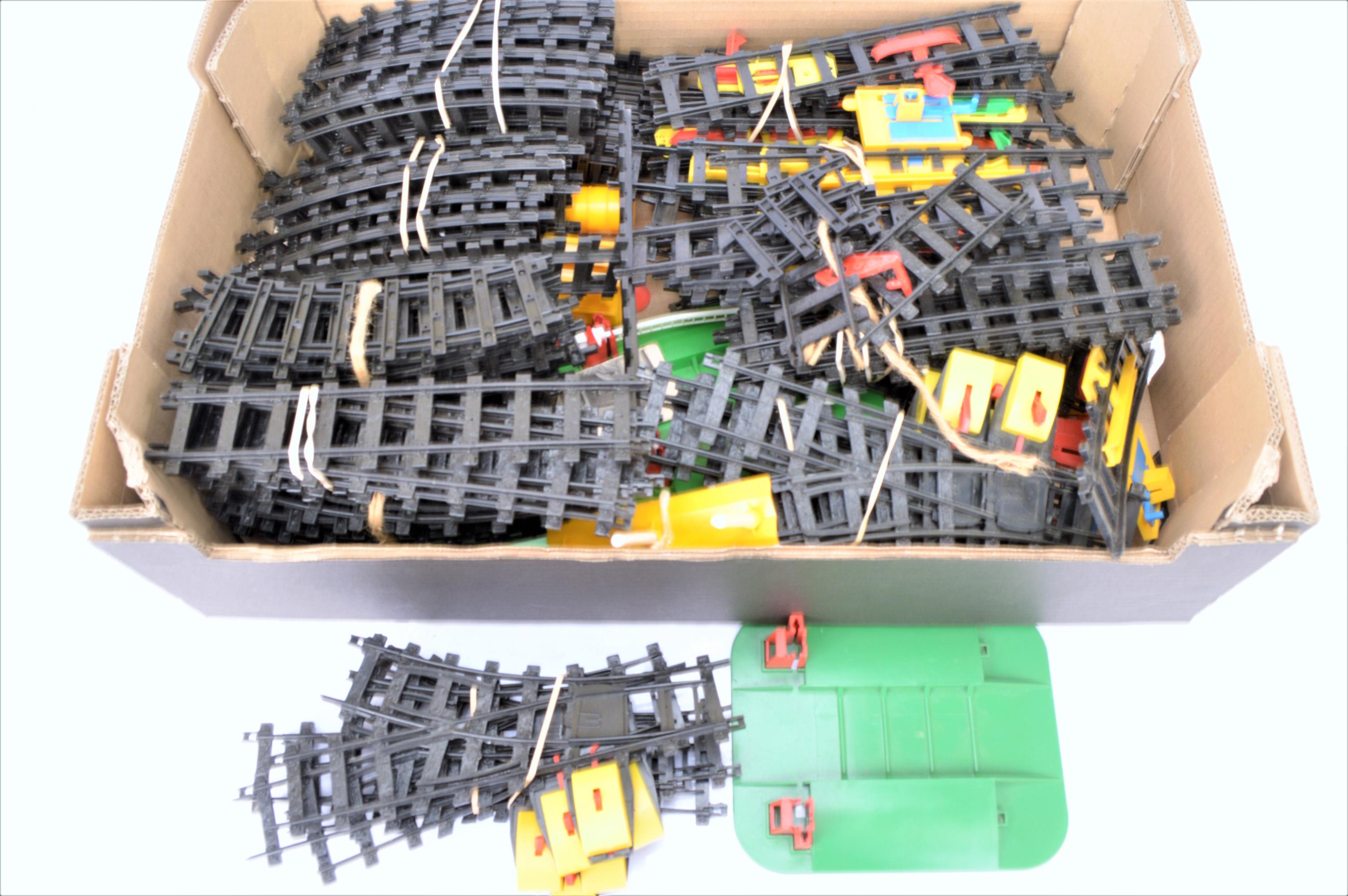 Lot 202 - Large quantity of Faller 0 Gauge Hit and