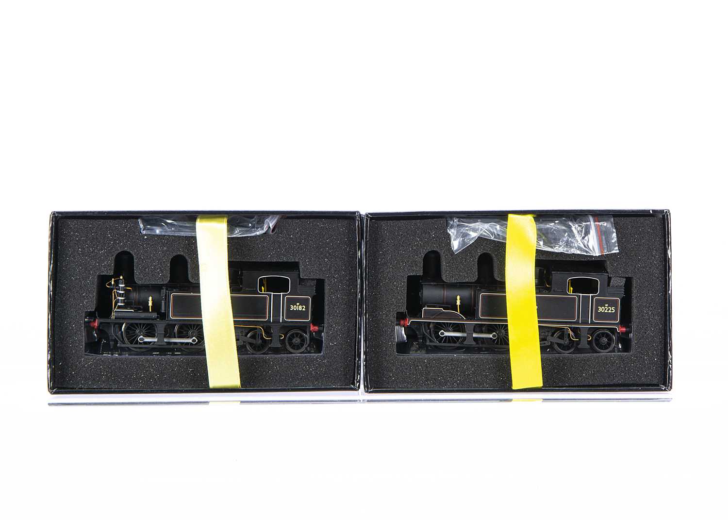 Lot 529 - Pair of Kernow 00 Gauge BR black Adams 02