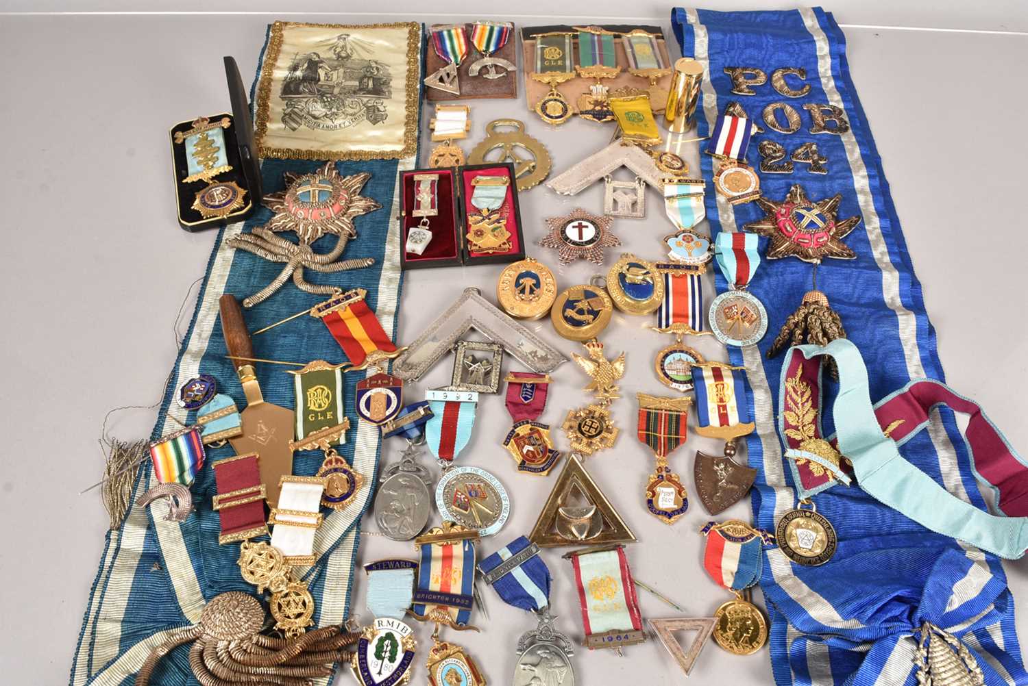 Lot 62 - A large collection of Masonic and ROAB items,