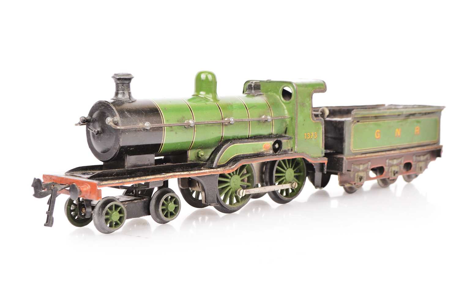 Lot 142 - A Bing for Gamage's 0 Gauge GNR green 4-4-0