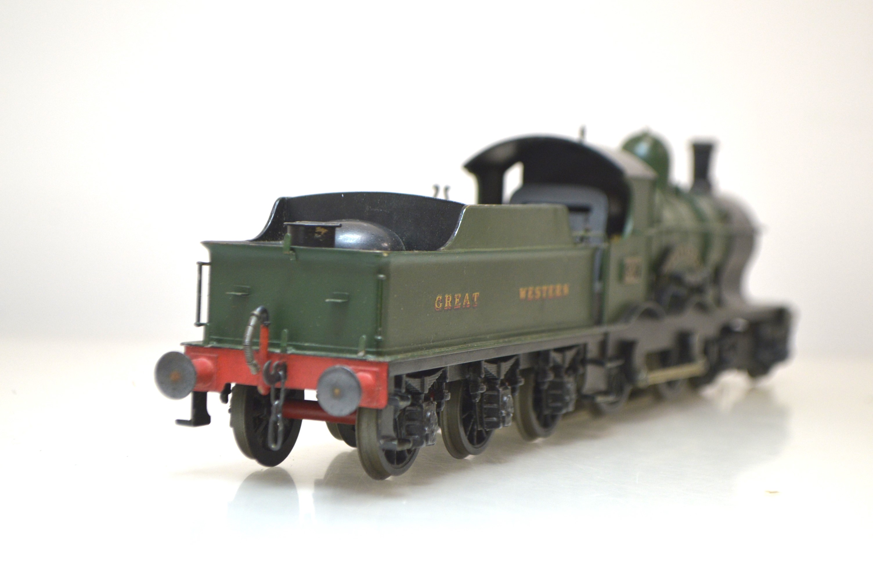 Lot 177 - A (probably) kit-built 0 Gauge 3-rail/stud
