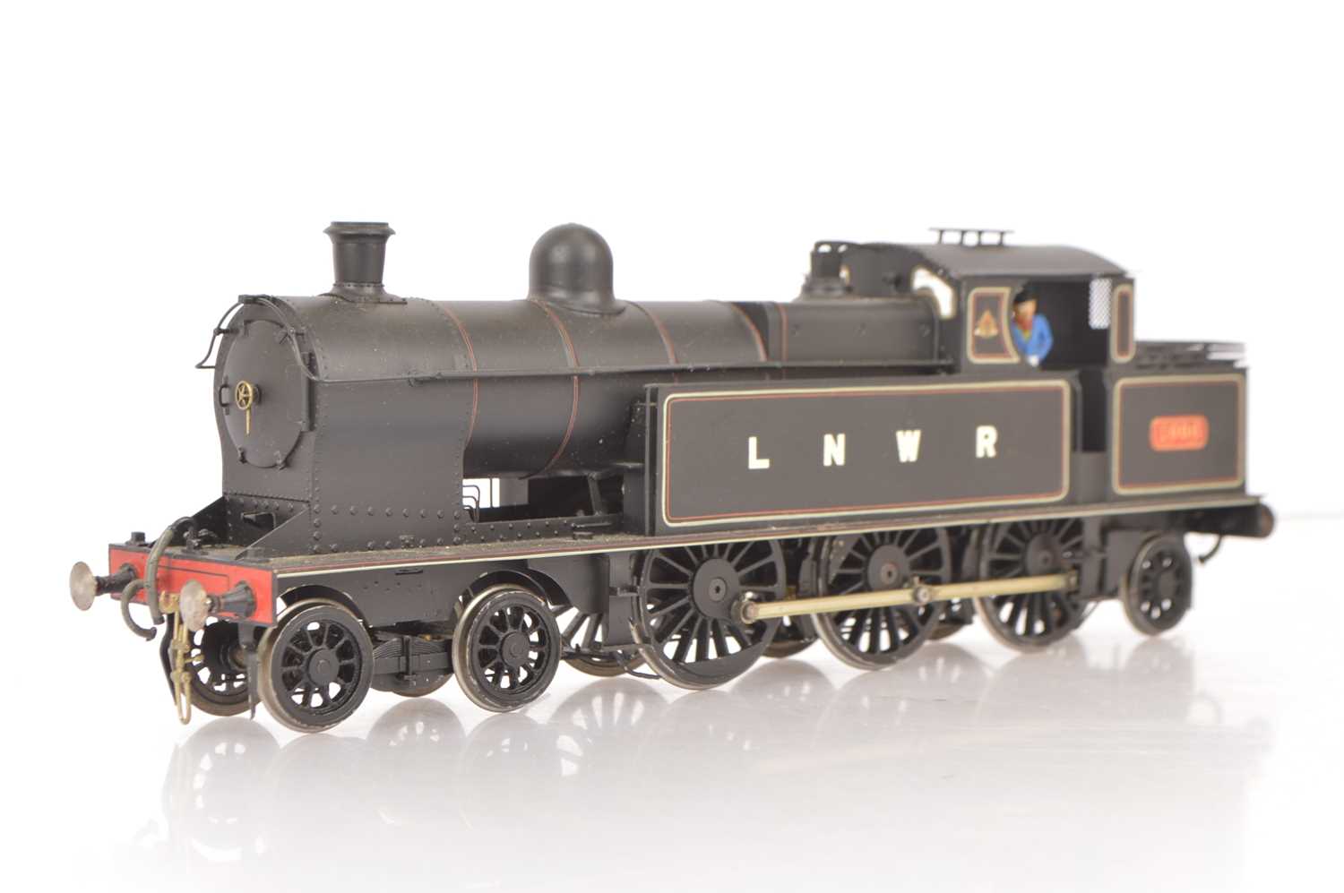 Lot 448 - A kitbuilt 0 Gauge 2-rail London