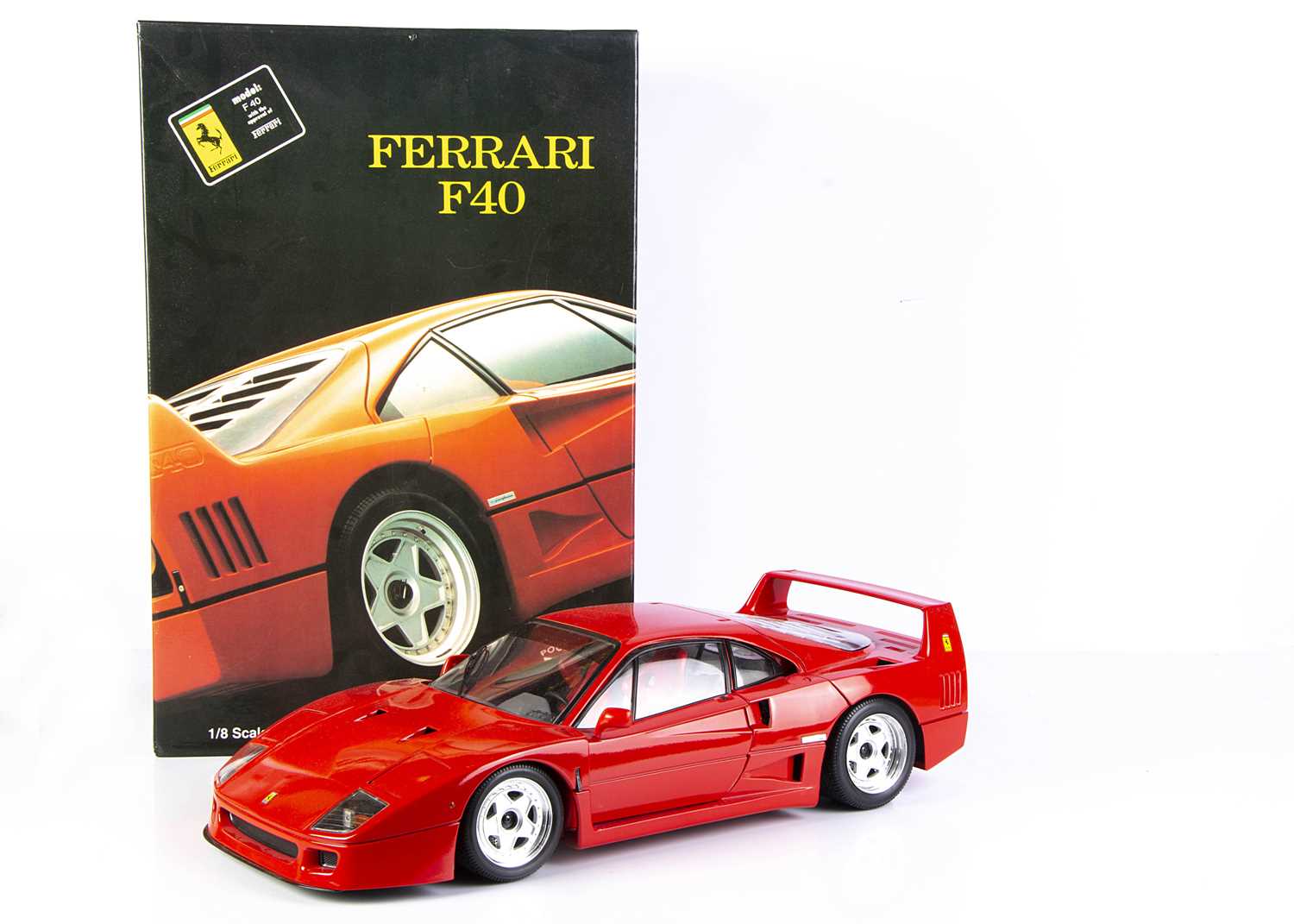 Lot 386 - Pocher/Rivarossi 1:8 Ferrari F40 Model Kit,