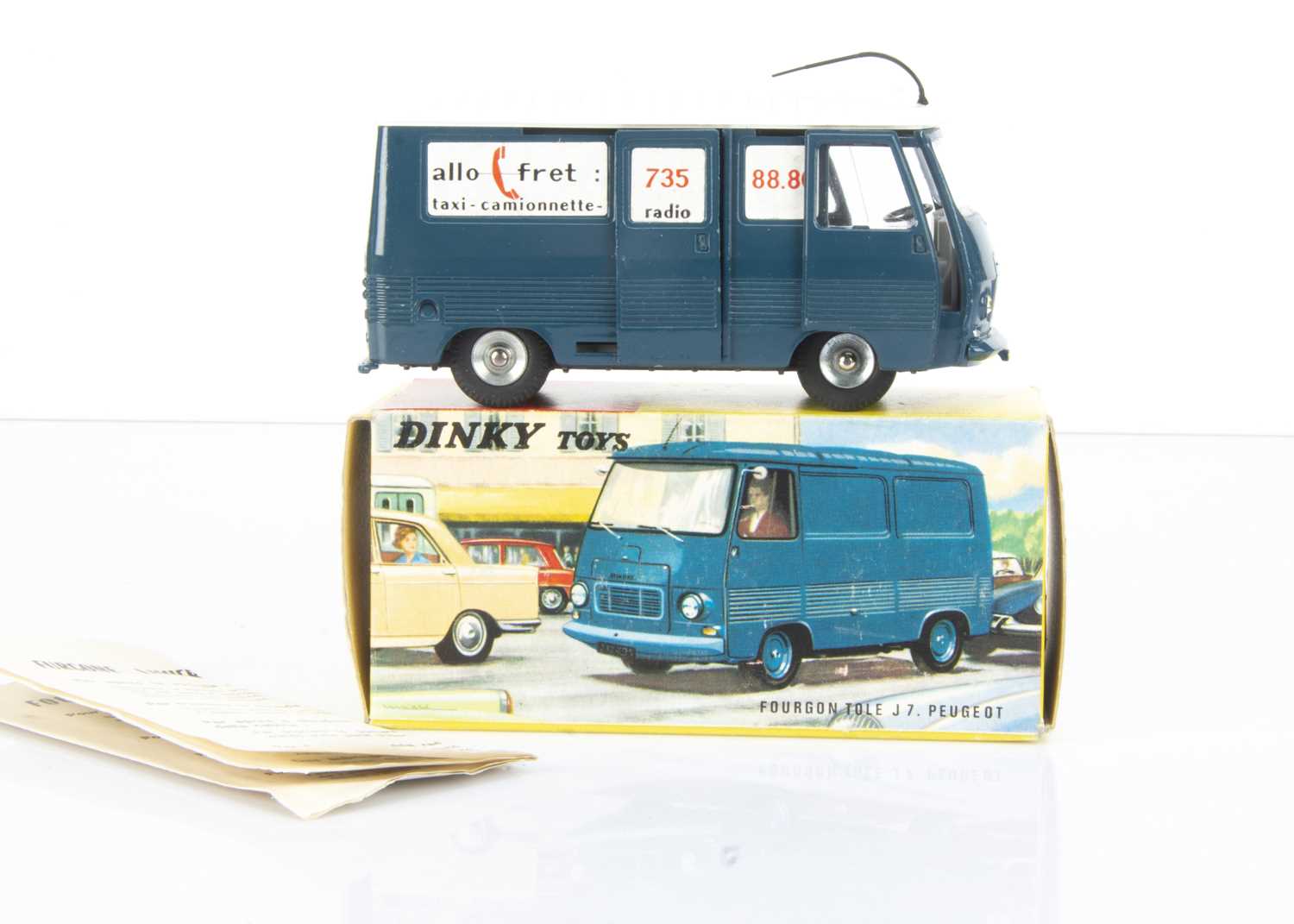 Lot 158 - A French Dinky Toys 570 Peugeot J7 Taxi Van,