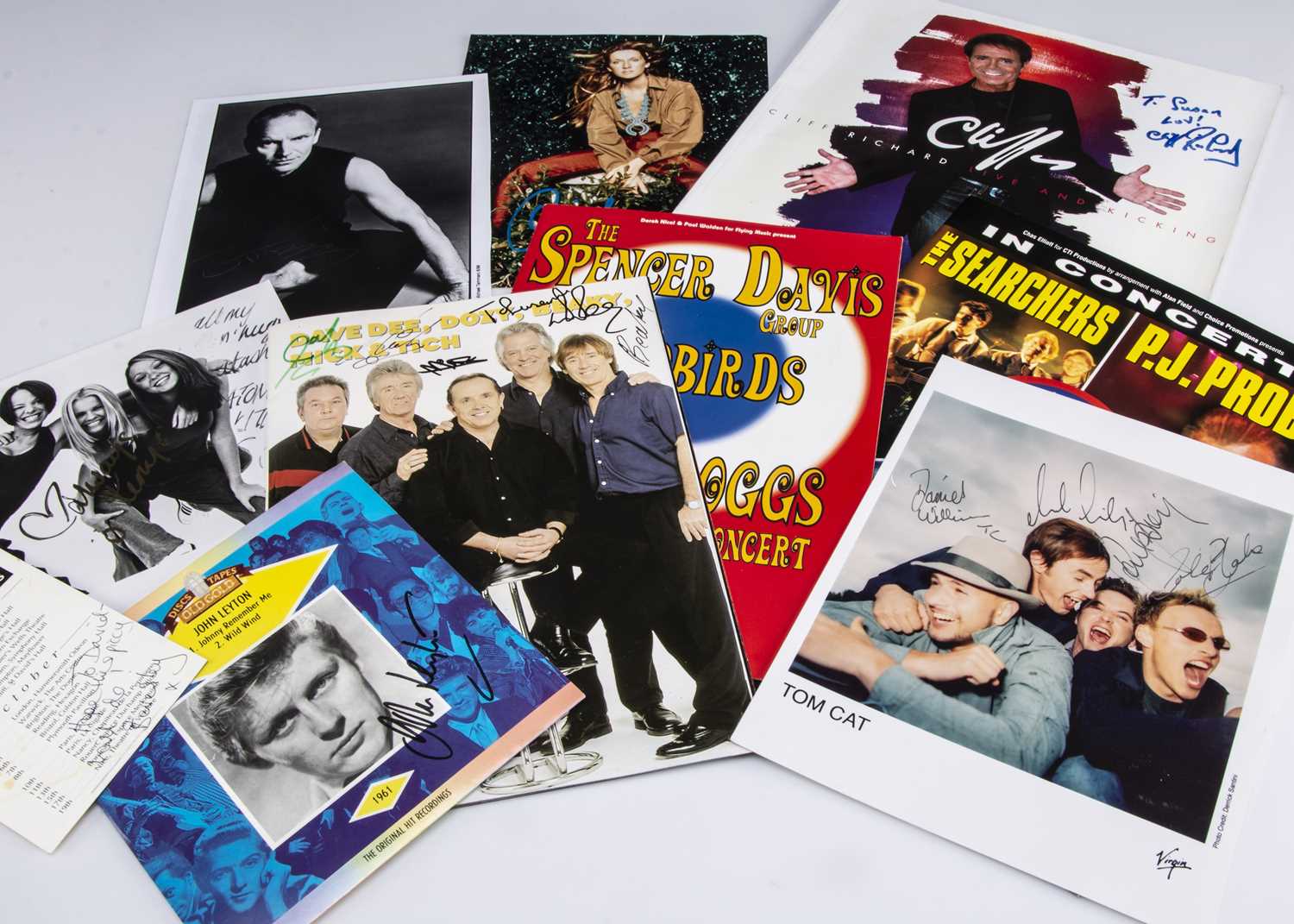 Lot 368 - Rock / Pop / Signatures,