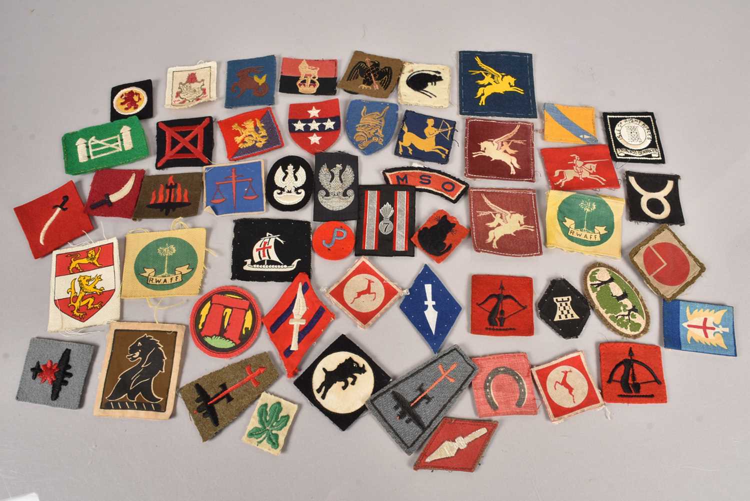 Lot 621 - A selection of WWII and Later World Cloth