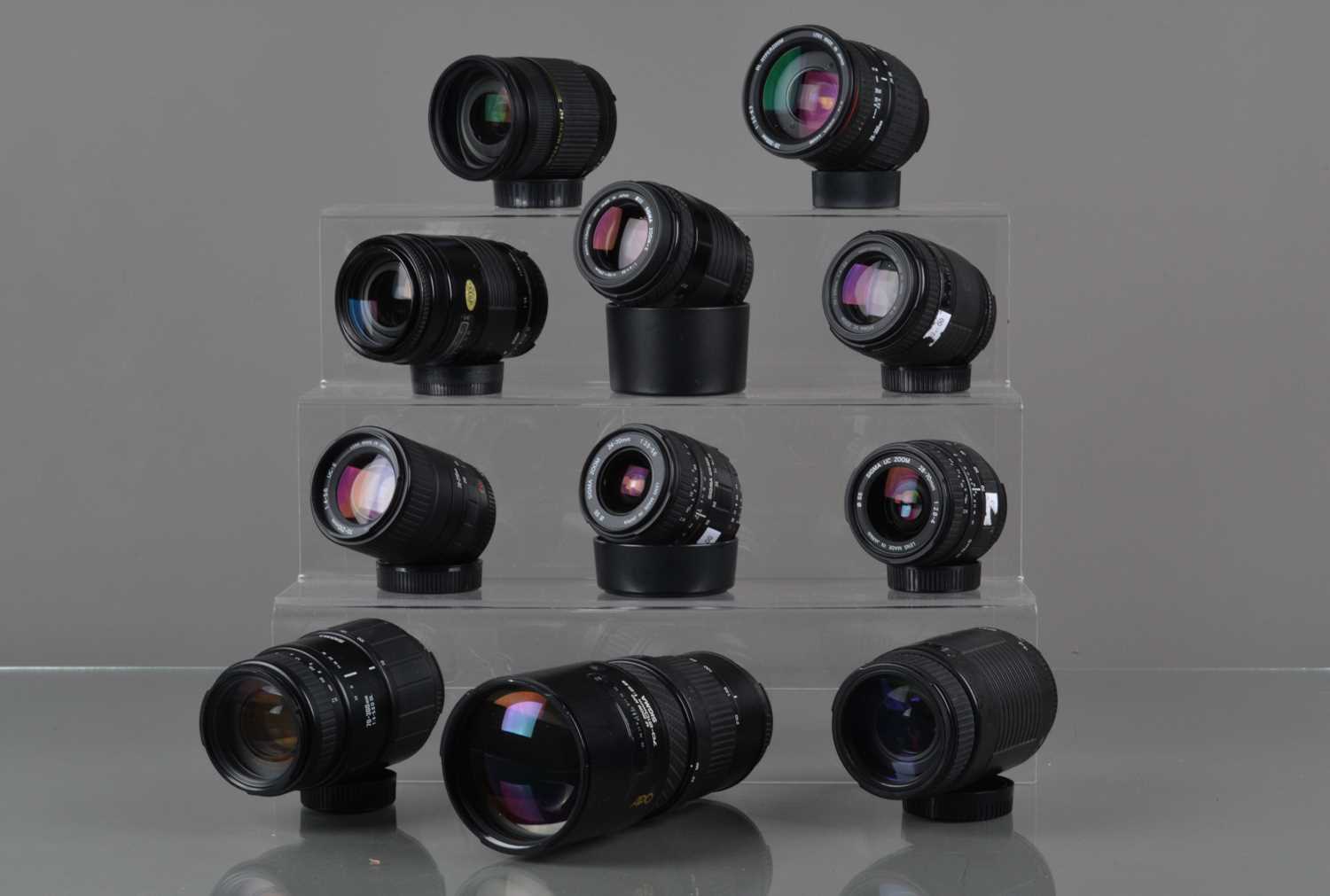 Lot 177 - A Group of Auto Focus Lenses,