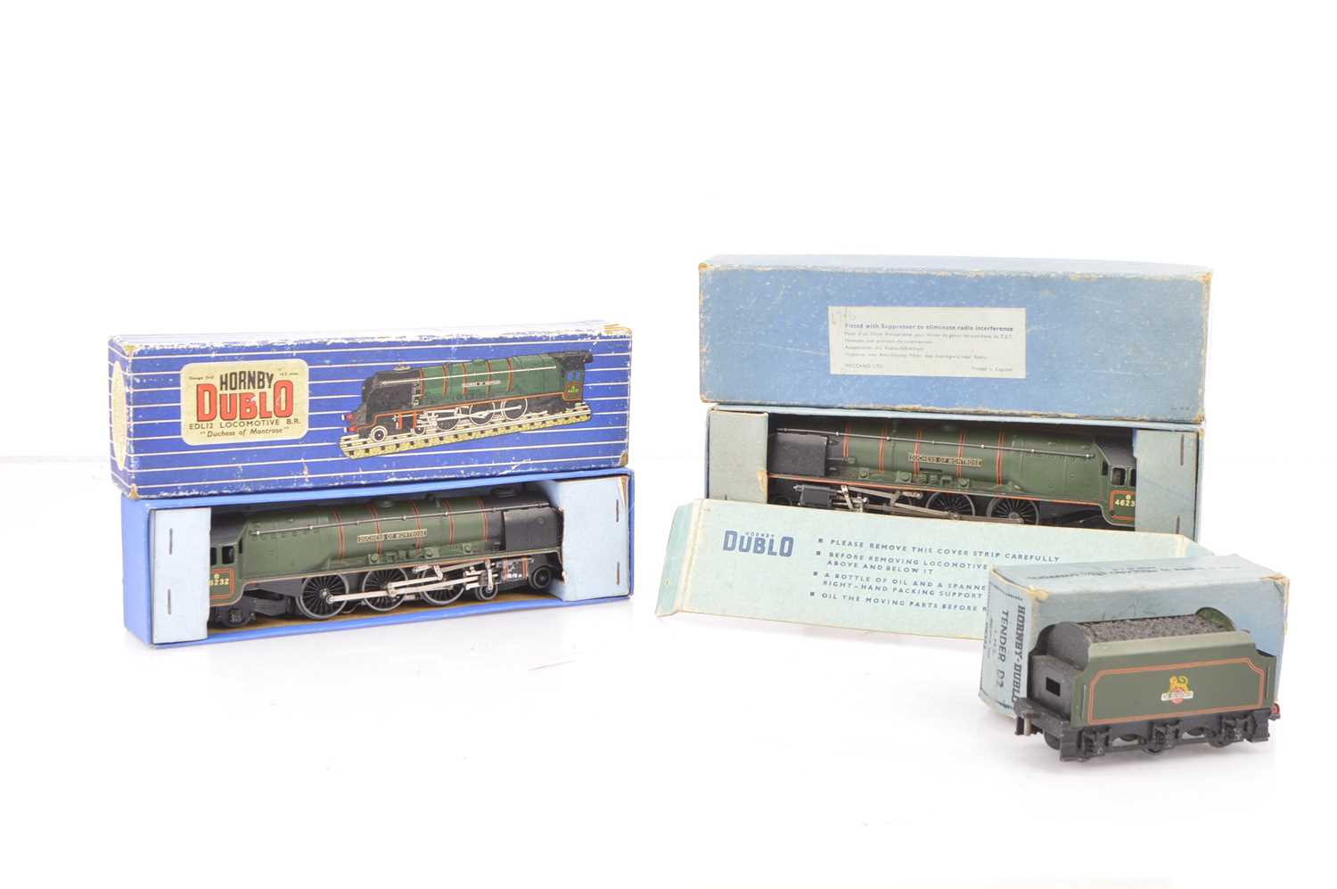 Lot 200 - Pair of Hornby-Dublo 00 Gauge 3-Rail EDL12