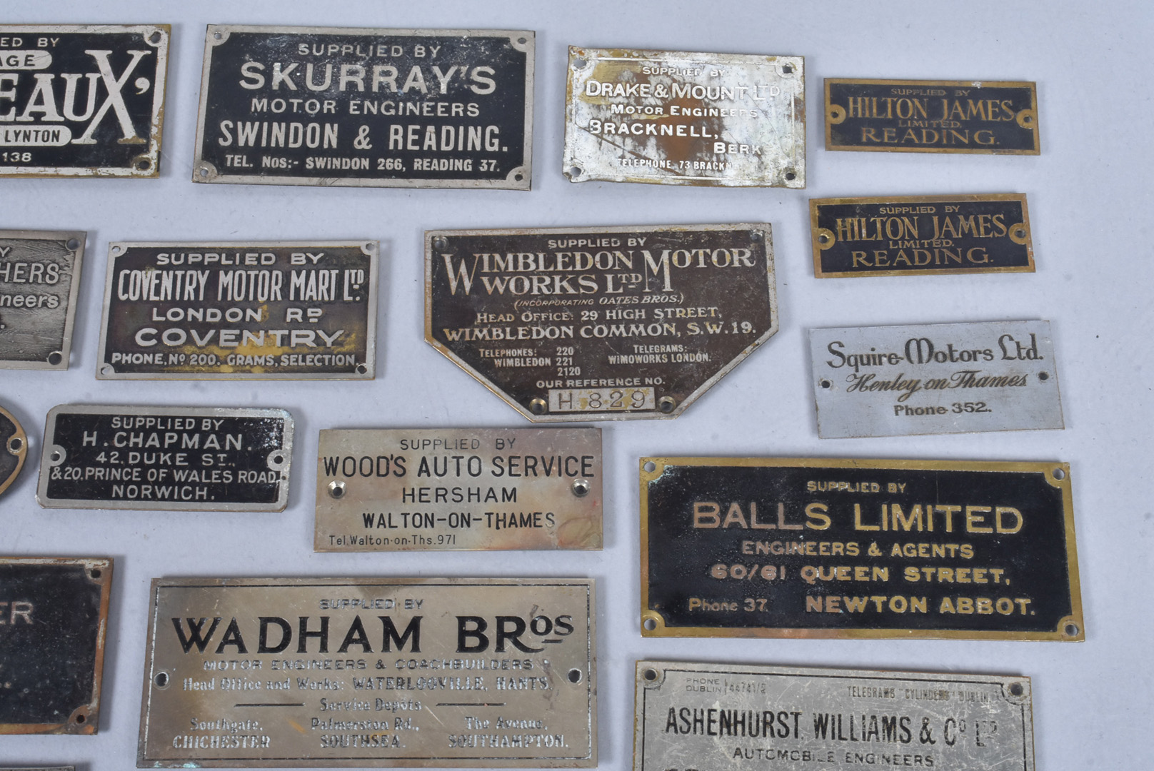 Lot 454 - An assortment of metal Car Dash badges and