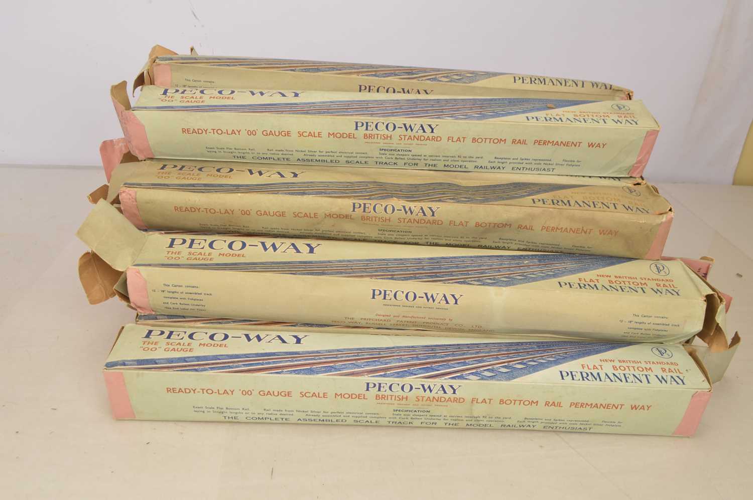 Lot 383 - 18 Boxes of vintage Peco-way 00 Gauge Type A