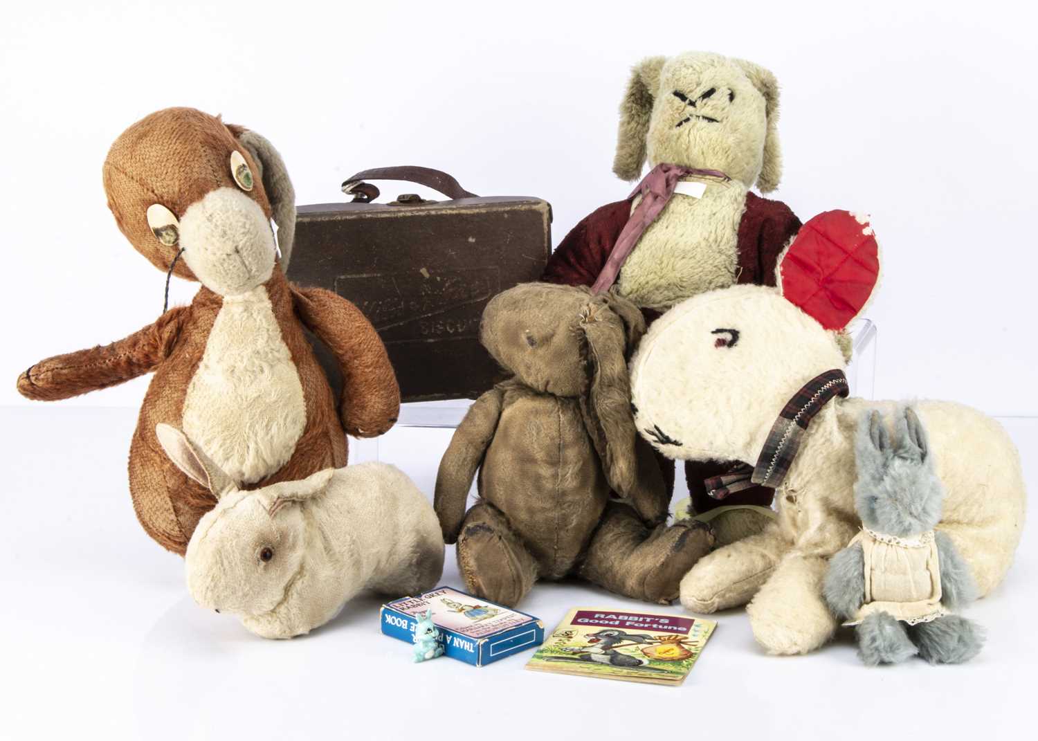 Lot 139 - Six vintage rabbit soft toys,