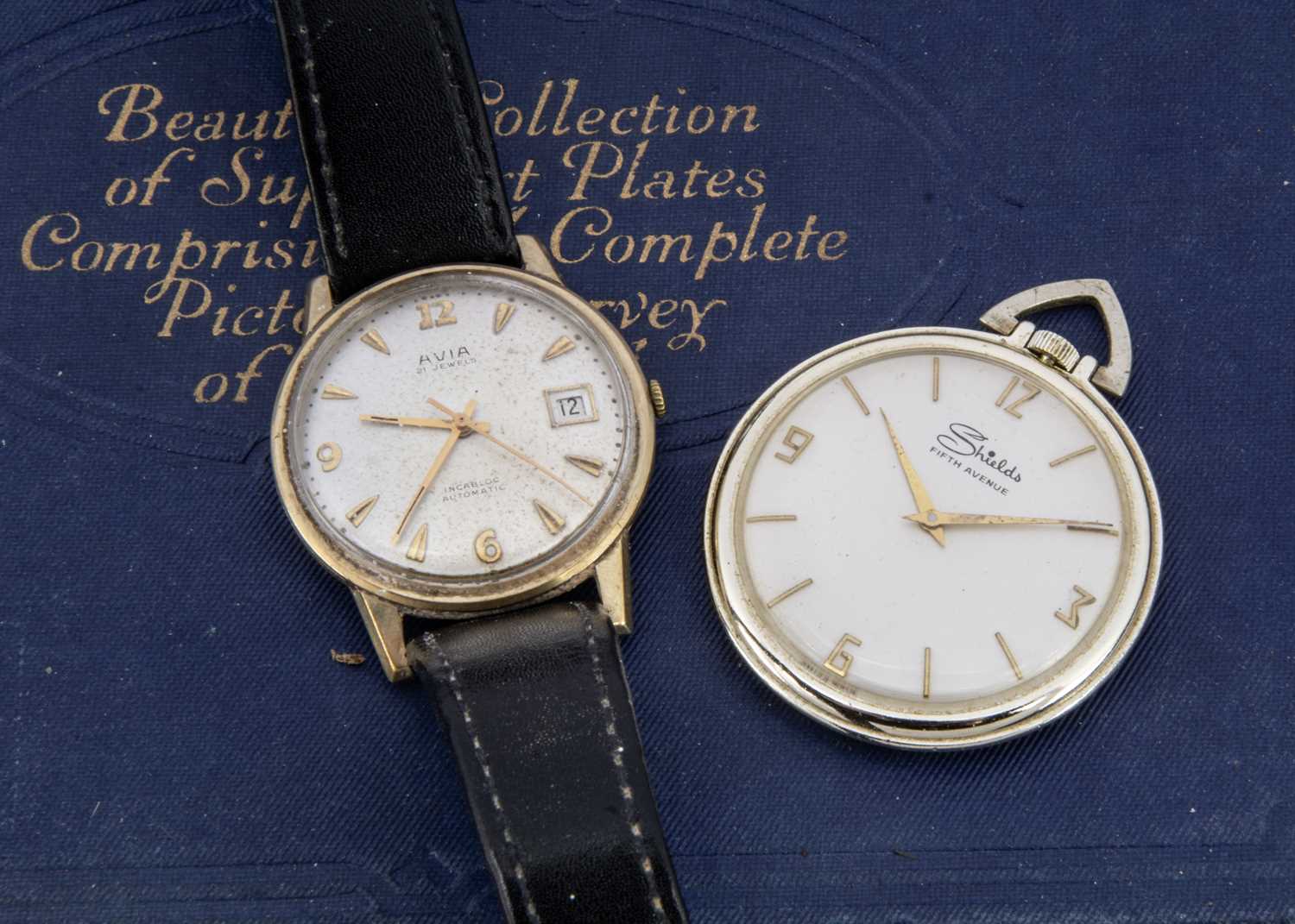 Lot 155 - A circa 1960's Avia automatic 9ct gold