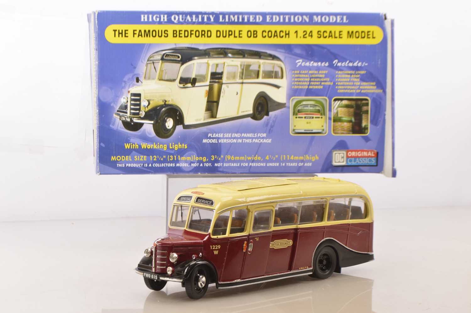 Lot 90 - OC Original Classics 1:24 Scale Bedford Duple