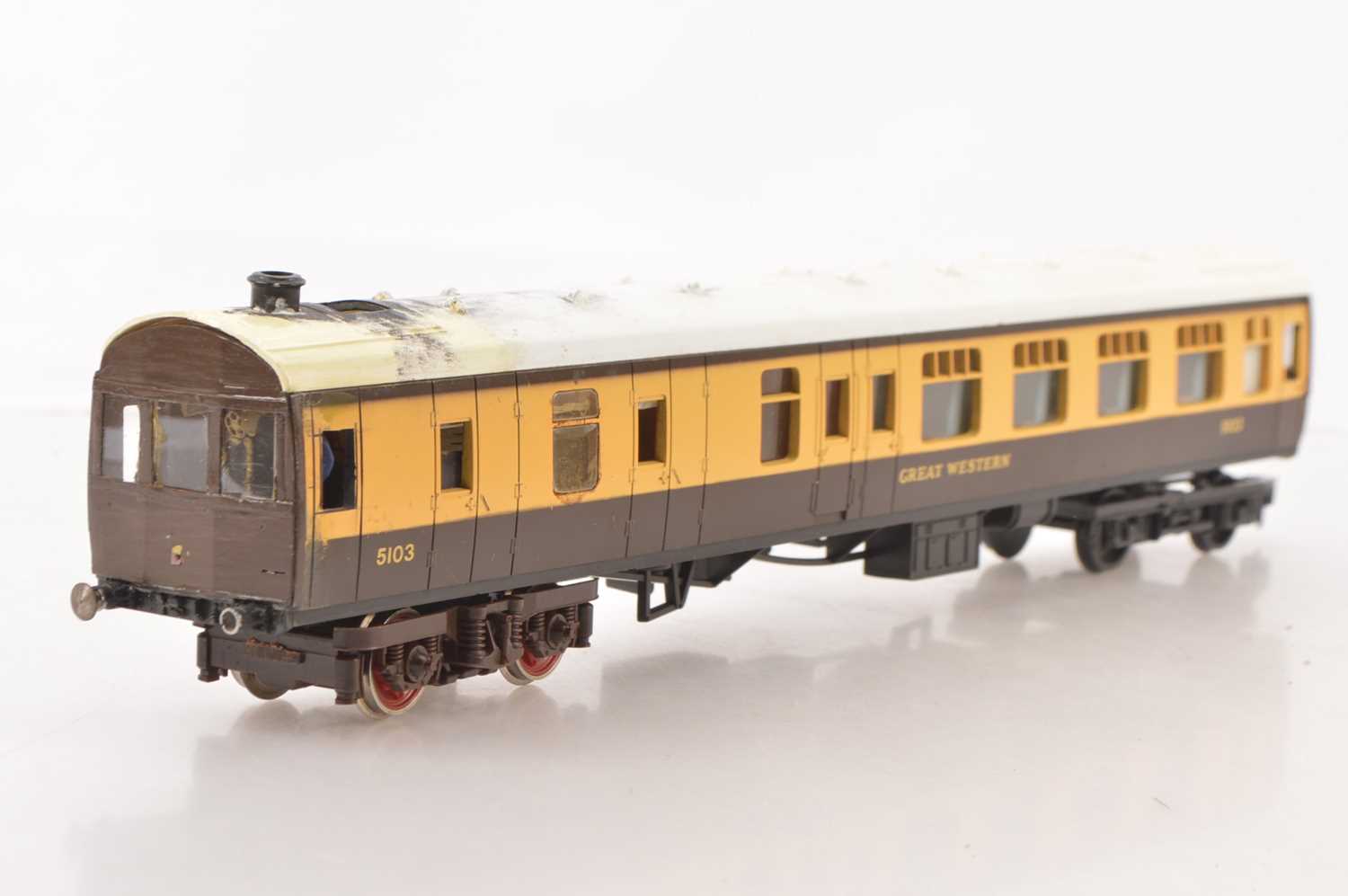 Lot 721 - Lima O Gauge GWR coach converted to a Steam