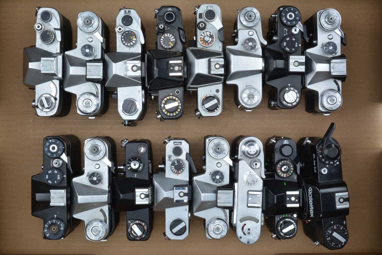 Lot 7 - A Tray of SLR Camera Bodies,