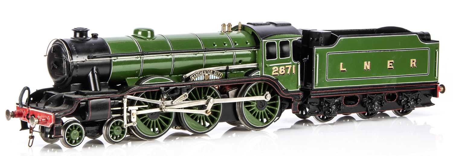 Lot 427 - Unknown heavy cast bodied 0 Gauge 4-6-0 Loco