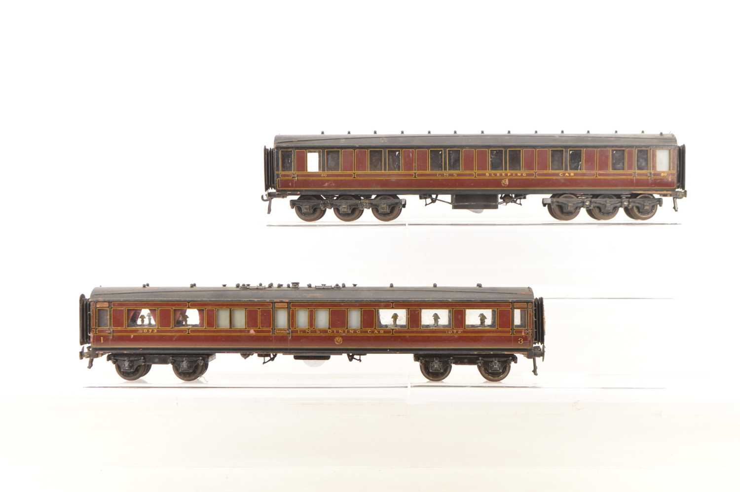 Lot 471 - Commercially built 0 Gauge pair of LMS