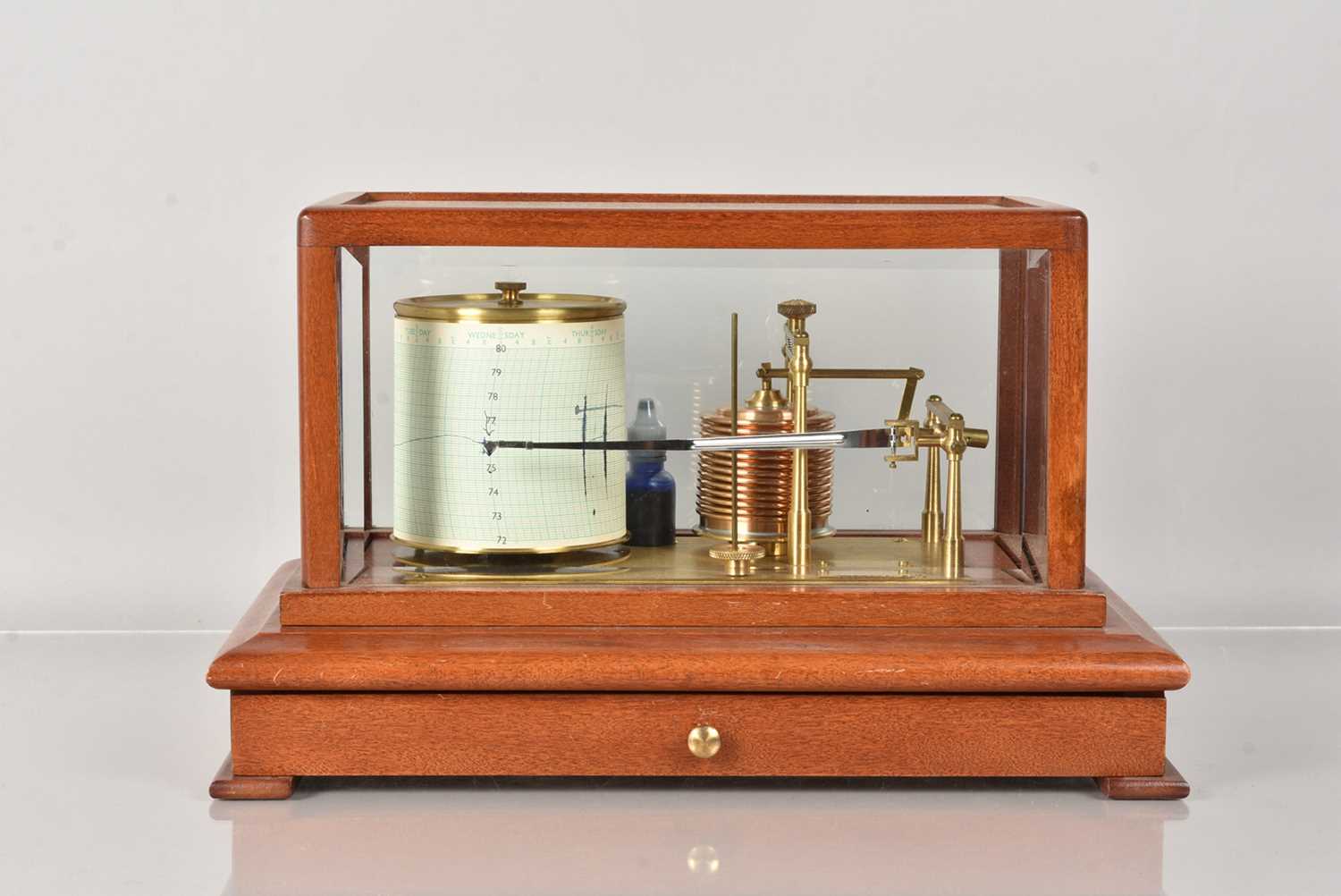 Lot 157 - A modern cased Barograph,
