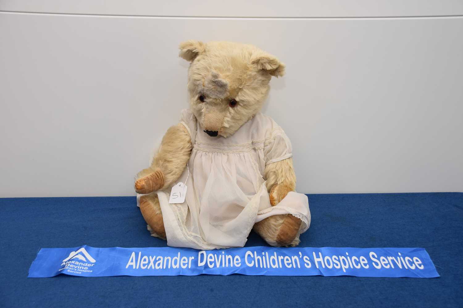 Lot 51 - A c1950s Chiltern Hug Mee Teddy Bear,