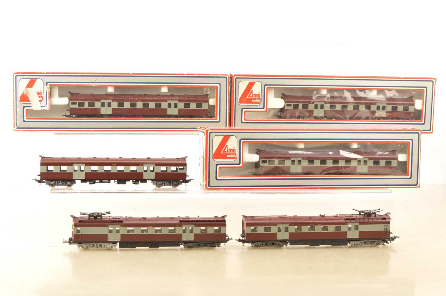 Lot 608 - Lima South African HO Gauge SAR maroon and