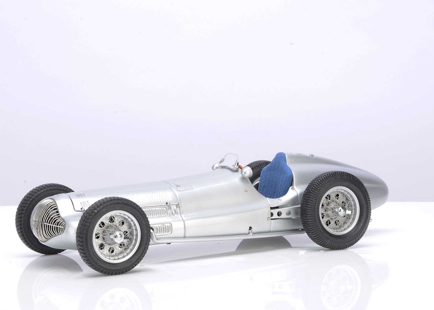 Lot 253 - A CMC 1:18 Scale Mercedes-Benz W154 1938 The