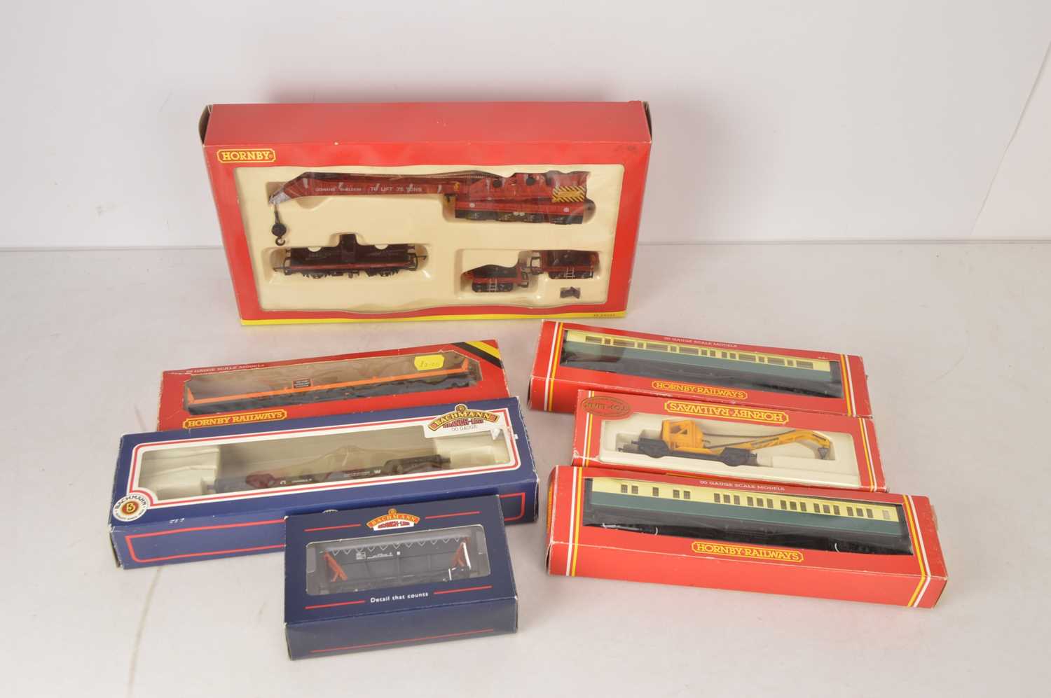 Lot 744 - Bachmann Hornby 00 gauge coaches and wagons
