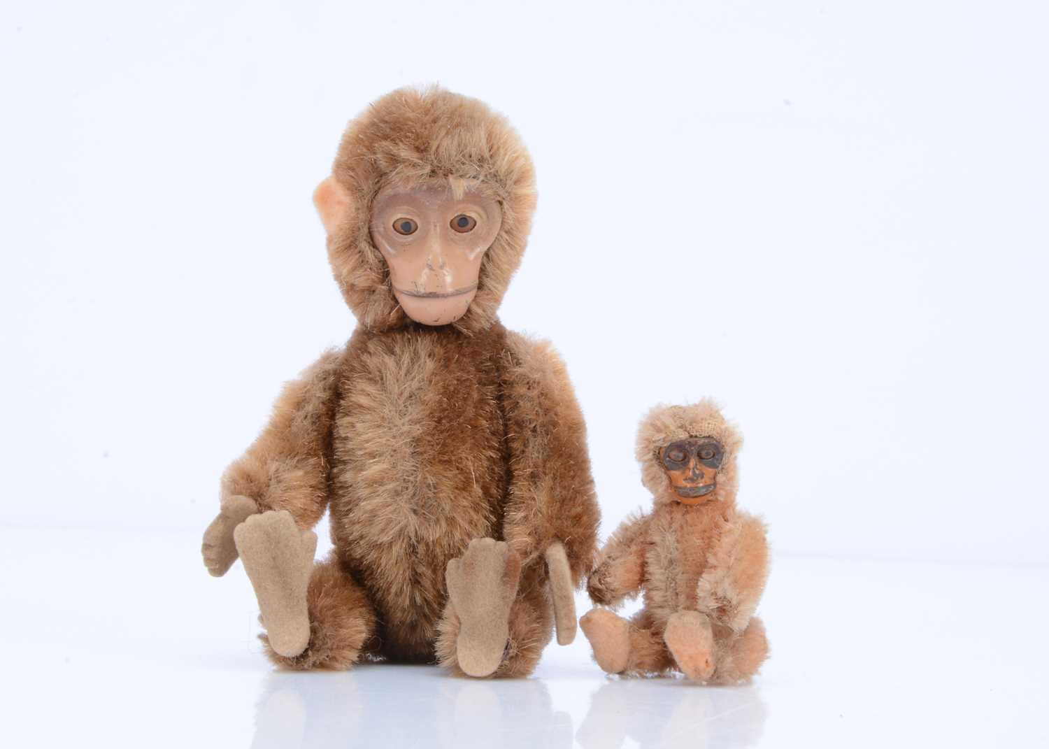 Lot 228 - A 1950s Schuco yes/ no monkey,
