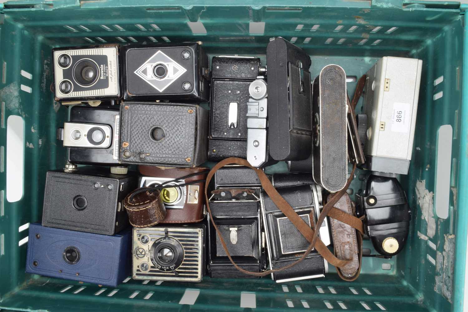 Lot 633 - A Tray of Box and Folding Cameras,