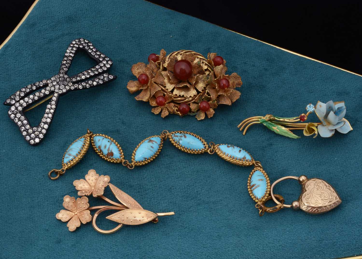 Lot 112 - A Josef Morton costume brooch,