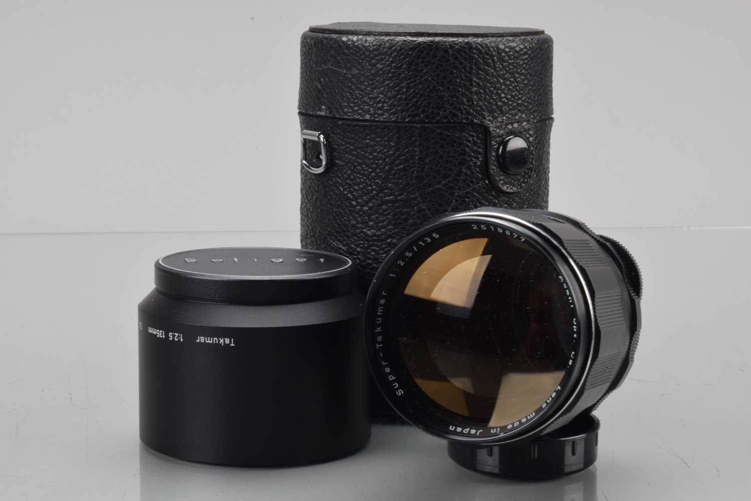 Lot 82 - An Asahi Super Takumar 135mm f/2.5 Lens,