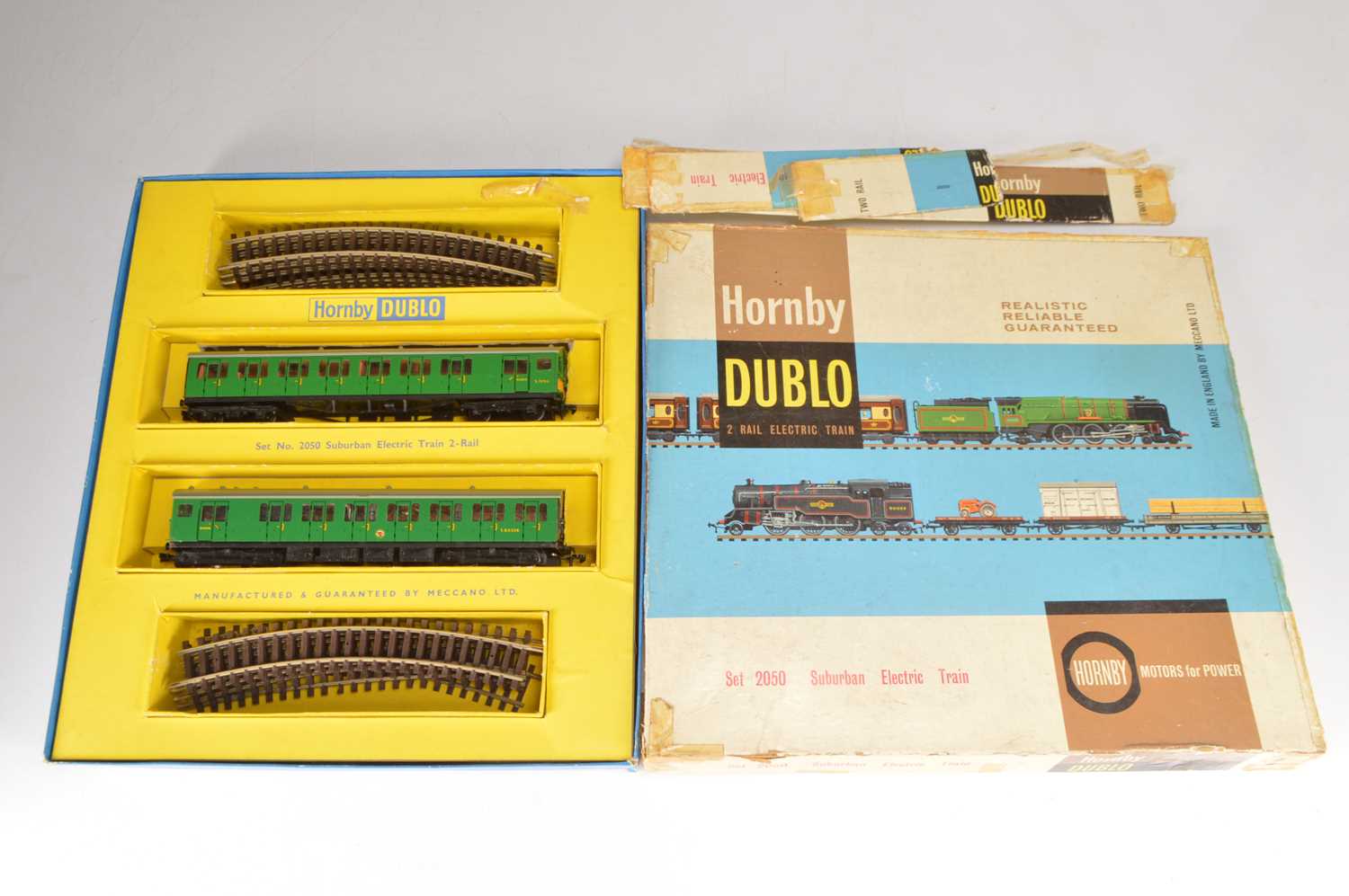 Lot 209 - Hornby-Dublo 00 Gauge 2-Rail 2050 Suburban