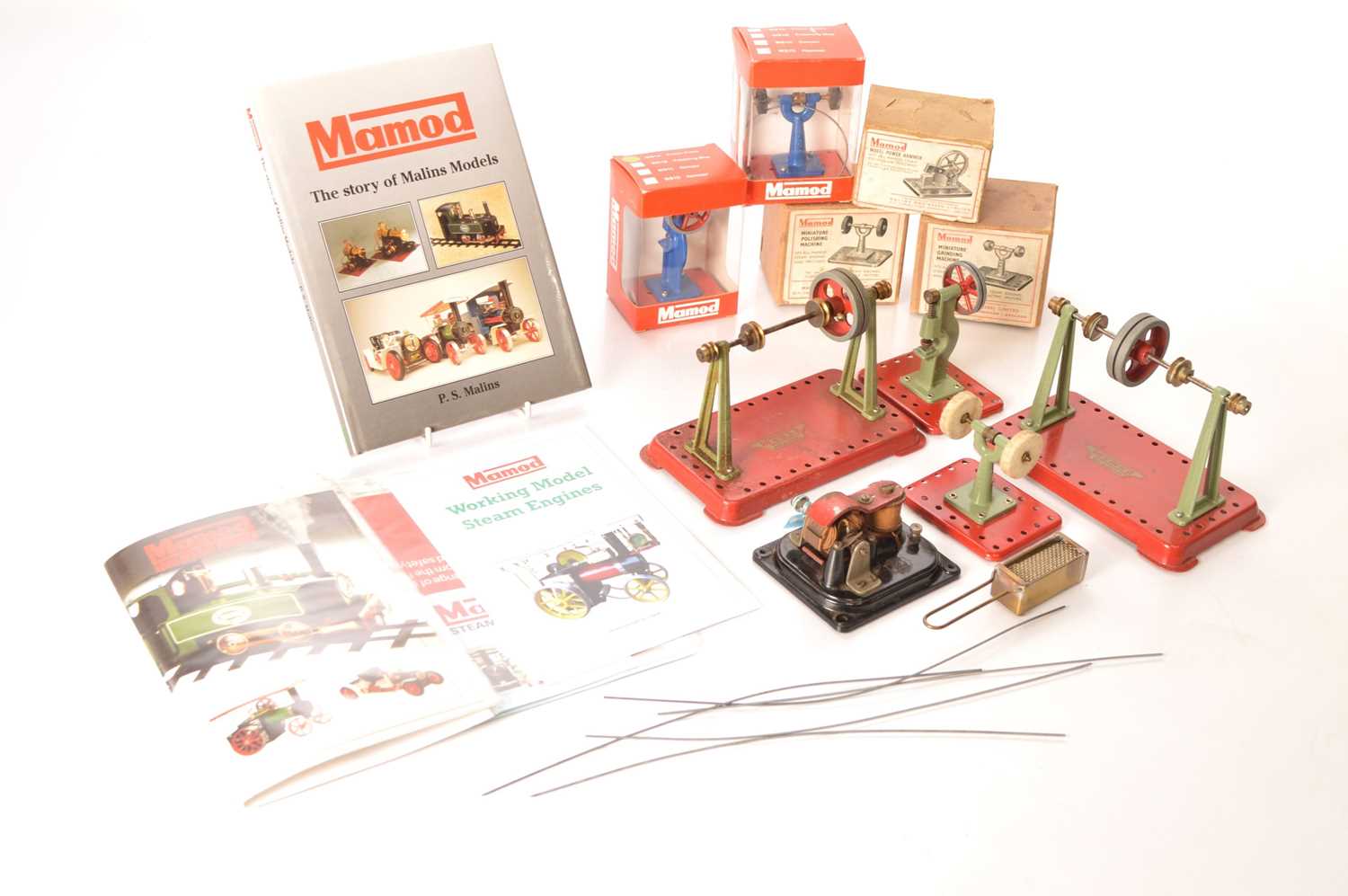 Lot 542 - Mamod Accessories for live Steam engines