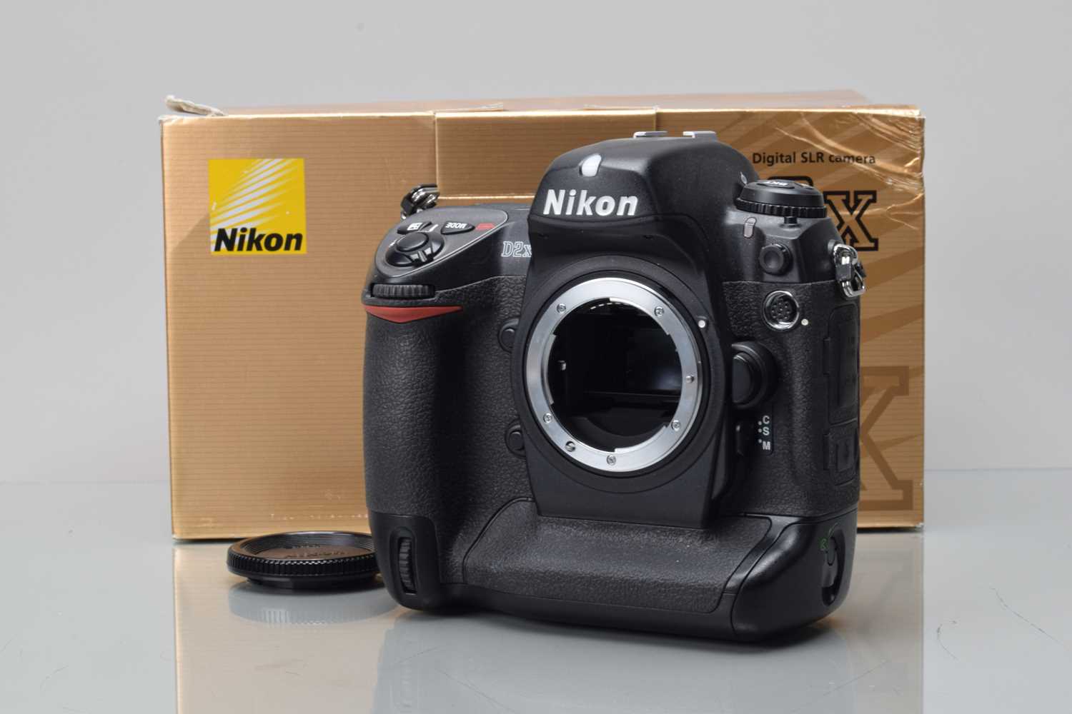Lot 183 - A Nikon D2x DSLR Camera Body,