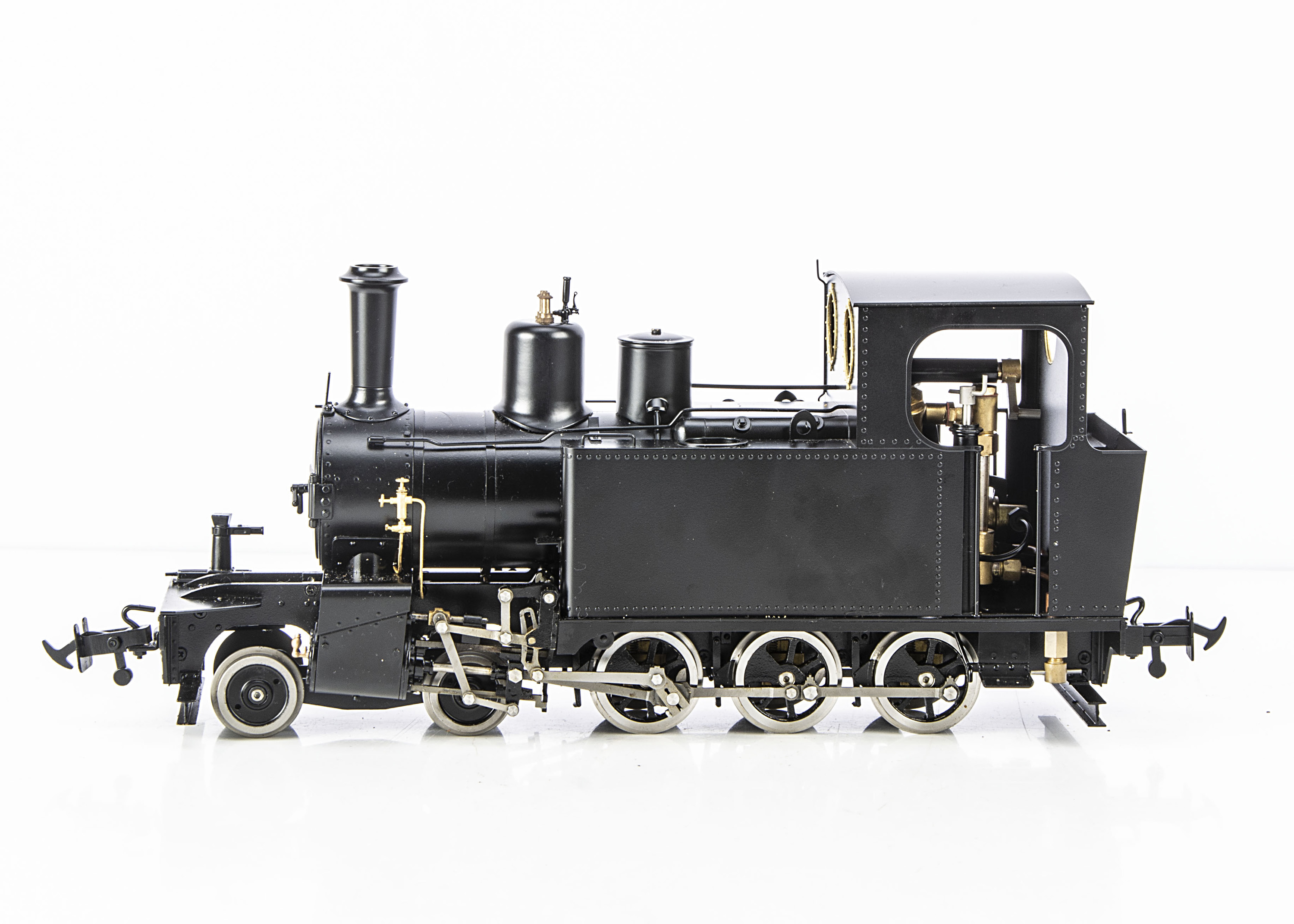 An Accucraft Narrow Gauge (Gauge 0 or 1) Live Steam Hunslet 4-6-0 Tank ...