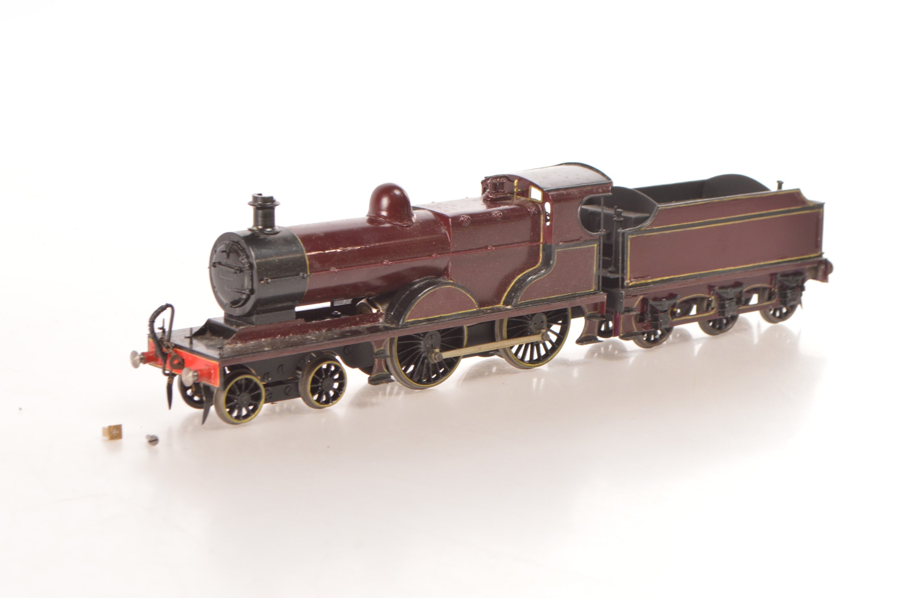 Lot 683 - Scratch built 0 Gauge 4-4-0 Loco & Tender