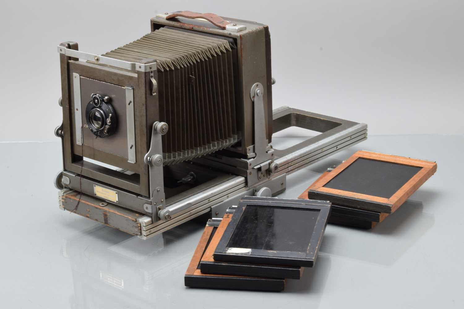 Lot 314 - A Kodak Model 2 Specialist Half Plate Camera,